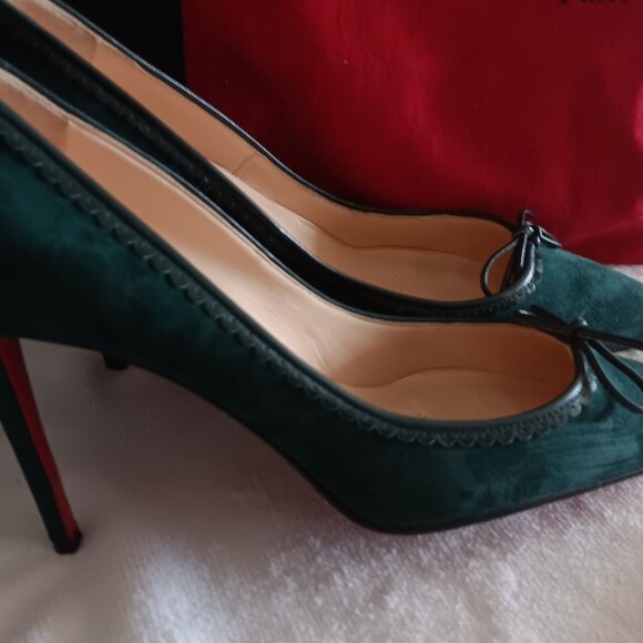 Christian Louboutin | Shoes | Christian Louboutin Red Bottom Size 9 ...